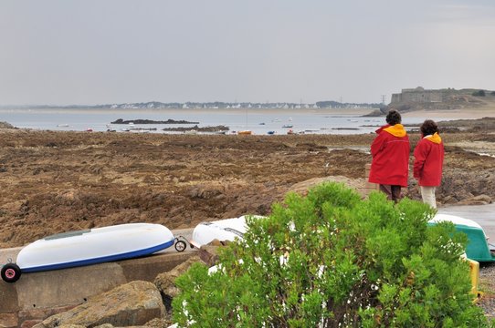 Maussade Bilder – Durchsuchen 405 Archivfotos, Vektorgrafiken und ...