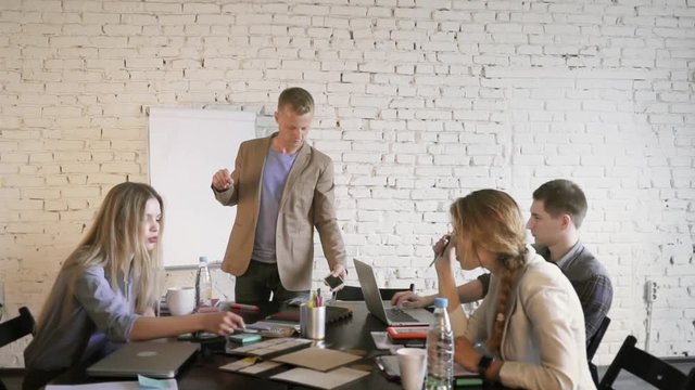 Discusting Images – Parcourir 47 le catalogue de photos, vecteurs et ...