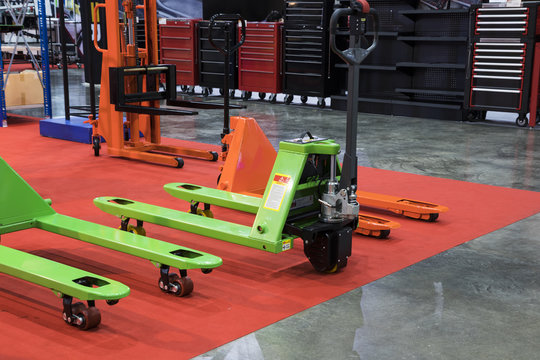 Handlift Images – Browse 28 Stock Photos, Vectors, and Video | Adobe Stock