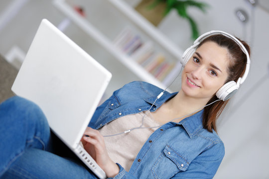 รูปภาพEnternet – เลือกดูภาพถ่ายสต็อก เวกเตอร์ และวิดีโอ194 | Adobe Stock