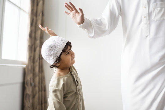 「Mustahabb」の画像 - 321 件の Stock 写真、ベクターおよびビデオ | Adobe Stock