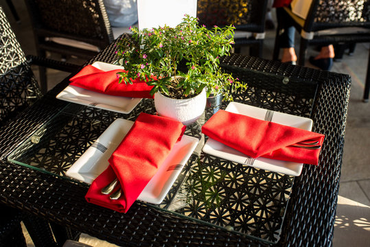 รูปภาพTeble – เลือกดูภาพถ่ายสต็อก เวกเตอร์ และวิดีโอ651 | Adobe Stock