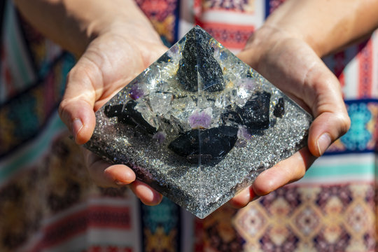 Orgonites Bilder – Durchsuchen 8 Archivfotos, Vektorgrafiken und Videos ...