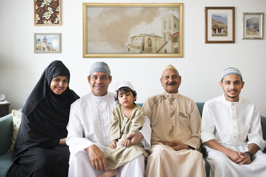 Mustahabb bilder – Bläddra bland 321 stockfoton, vektorer och videor ...