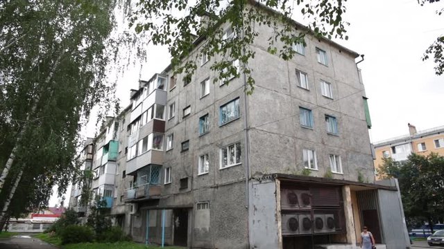 Obrázky Khrushchyovka – procházejte fotografie, vektory a videa 430 ...