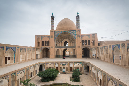 รูปภาพBozorg – เลือกดูภาพถ่ายสต็อก เวกเตอร์ และวิดีโอ337 | Adobe Stock