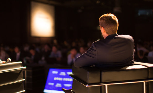 "Presenter On Stage" Images – Browse 101 Stock Photos, Vectors, and ...