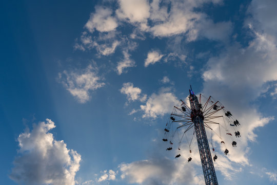 Skyflyer Imagens – Procure 25 fotos, vetores e vídeos | Adobe Stock