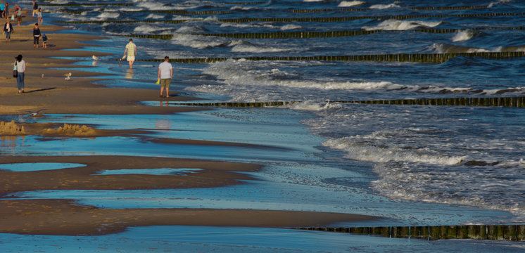 Strandbild Изображения: просматривайте стоковые фотографии, векторные ...
