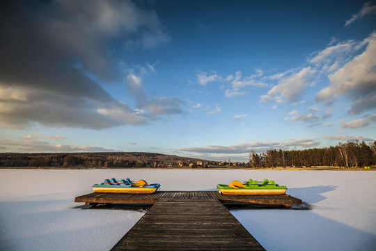 Umer Bilder – Durchsuchen 574 Archivfotos, Vektorgrafiken und Videos | Adobe Stock
