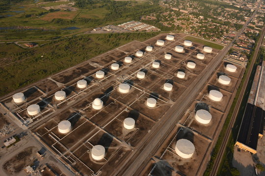 "Tank Farm" Images – Browse 1,894 Stock Photos, Vectors, and Video ...