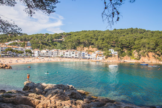 Begur Images – Parcourir 1,986 le catalogue de photos, vecteurs et ...