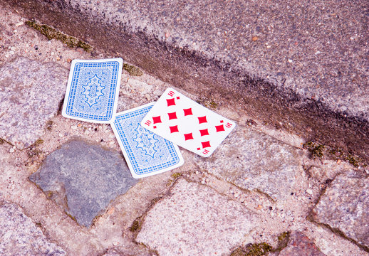 Rinnstein bilder – Bläddra bland 215 stockfoton, vektorer och videor ...