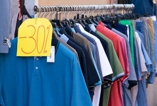 Klamotten bilder – Bläddra bland 5,285 stockfoton, vektorer och videor ...