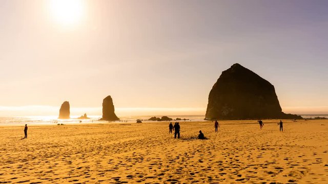 Goonies-Bilder: Stock-Fotos & -Videos. | Adobe Stock