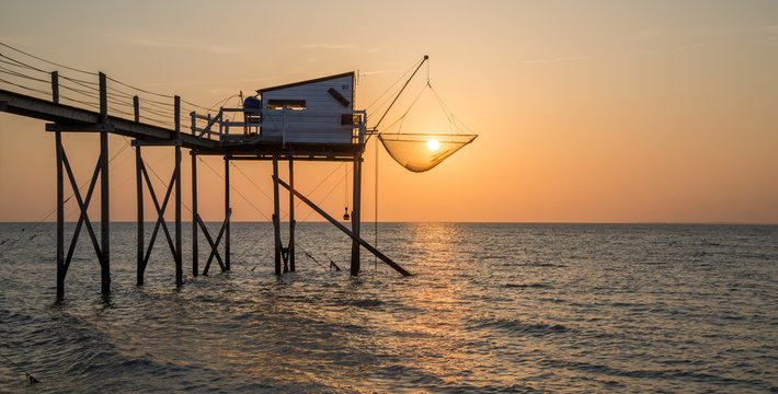 Carrelet - Images et vidéos libres de droits | Adobe Stock