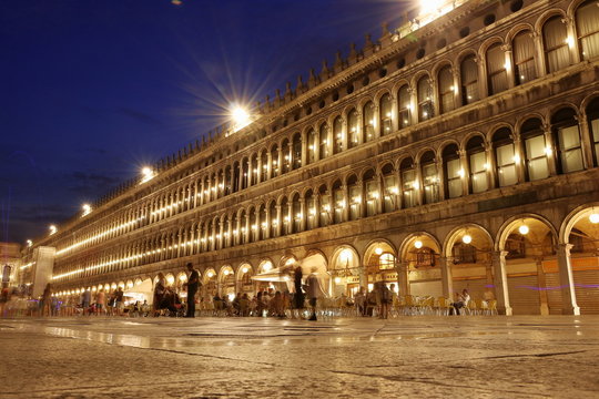 รูปภาพMeraviglia – เลือกดูภาพถ่ายสต็อก เวกเตอร์ และวิดีโอ4,650 | Adobe ...