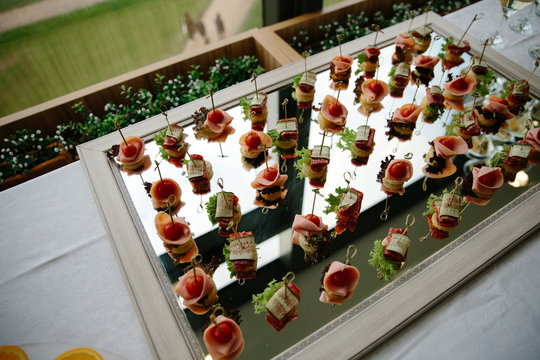 「Furshet」の写真素材 | 1,575件の無料イラスト画像 | Adobe Stock