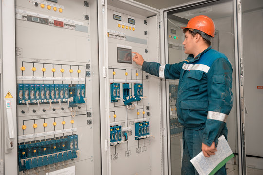 Electrical Substation Worker Images – Browse 6,037 Stock Photos ...