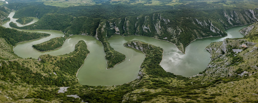 Ingrown Meanders