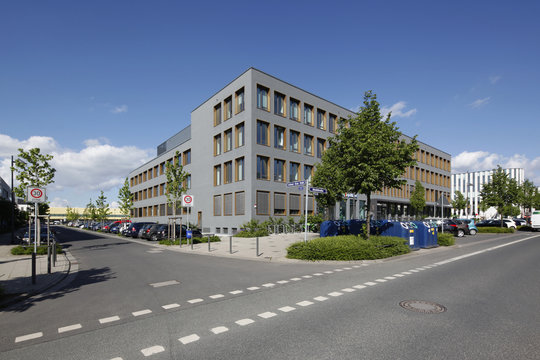 「Riedberg」の写真素材 | 339件の無料イラスト画像 | Adobe Stock