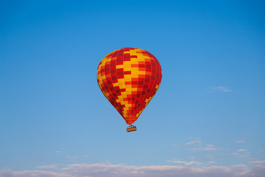 Airballoons Bilder – Durchsuchen 243 Archivfotos, Vektorgrafiken und Videos | Adobe Stock