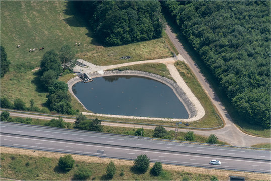 "Lac Artificiel"-Bilder: Stock-Fotos & -Videos. | Adobe Stock