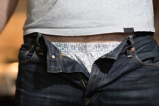 Unzip Man Bilder – Durchsuchen 1,178 Archivfotos, Vektorgrafiken und ...