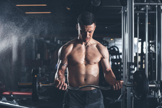 Bizeps Bilder – Durchsuchen 343,823 Archivfotos, Vektorgrafiken und ...