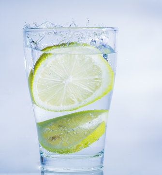 Zirone Bilder – Durchsuchen 2,044 Archivfotos, Vektorgrafiken und ...