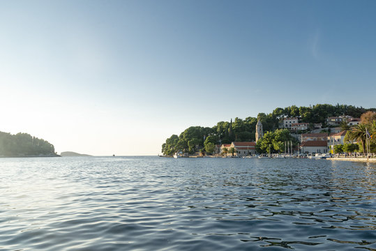 Cavat Images – Browse 50 Stock Photos, Vectors, and Video | Adobe Stock