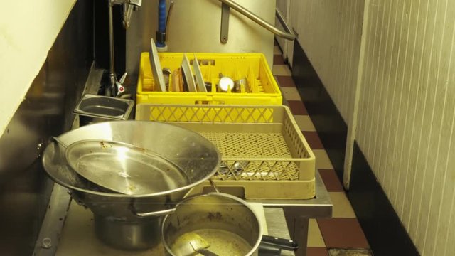 Imagens de Dishpit – Explore Fotografias do Stock, Vetores e Vídeos de ...