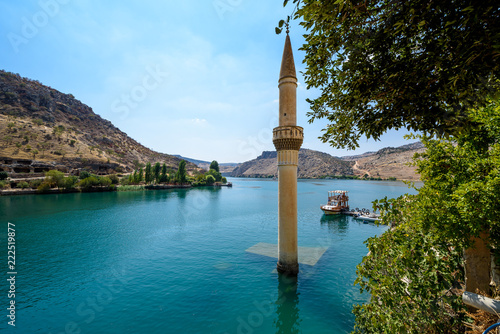 "Halfeti die versunkene Stadt in Sanliurfa / Urfa / Türkei im Fluss ...