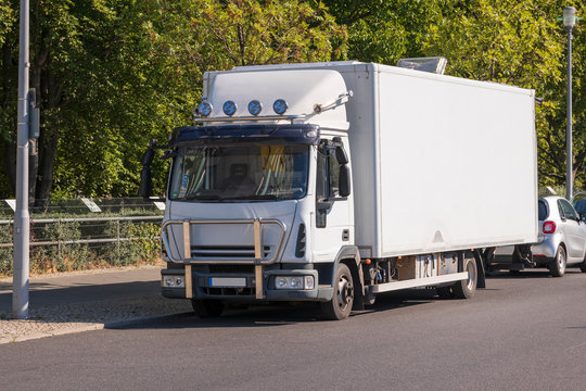 「Kleintransport」の写真素材 | 129件の無料イラスト画像 | Adobe Stock