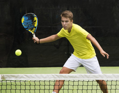 Padel bilder – Bläddra bland 8,103 stockfoton, vektorer och videor ...