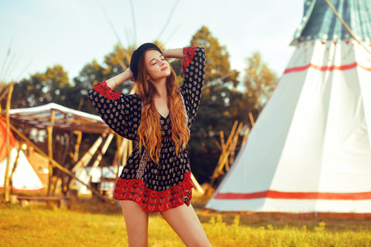 รูปภาพPouse – เลือกดูภาพถ่ายสต็อก เวกเตอร์ และวิดีโอ125 | Adobe Stock