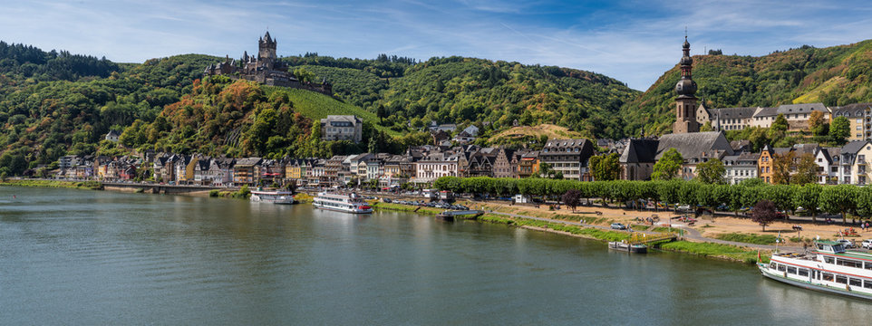 Kusel Bilder – Durchsuchen 360 Archivfotos, Vektorgrafiken und Videos ...
