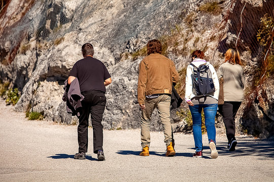 รูปภาพBergwanderer – เลือกดูภาพถ่ายสต็อก เวกเตอร์ และวิดีโอ1,103 ...