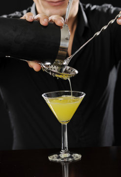 Barkeeping Bilder – Durchsuchen 1,179 Archivfotos, Vektorgrafiken und ...