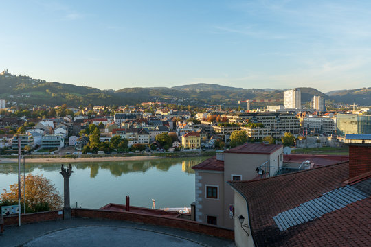 รูปภาพAltsstadt – เลือกดูภาพถ่ายสต็อก เวกเตอร์ และวิดีโอ112 | Adobe Stock