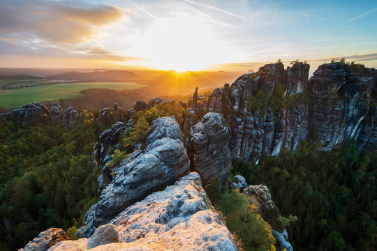 「Schmilka」の画像 - 199 件の Stock 写真、ベクターおよびビデオ | Adobe Stock