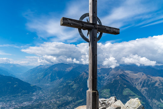 รูปภาพIfinger – เลือกดูภาพถ่ายสต็อก เวกเตอร์ และวิดีโอ331 | Adobe Stock