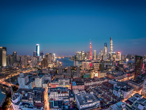 Megacity Bilder – Durchsuchen 23,796 Archivfotos, Vektorgrafiken und ...