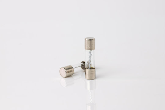 Electrical Fuse"」の写真素材 | 135,555件の無料イラスト画像 | Adobe Stock