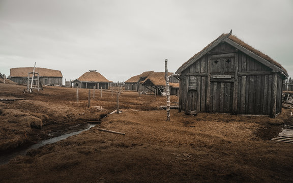 Wikingerdorf Bilder – Durchsuchen 5,211 Archivfotos, Vektorgrafiken und ...
