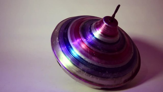 "Humming Top"-Bilder: Stock-Fotos & -Videos. | Adobe Stock