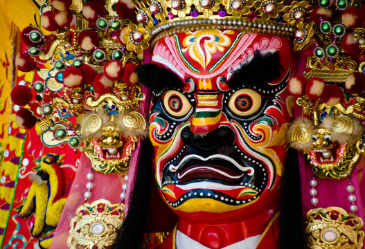 Traditional Chinese Crown Images – Browse 1,043 Stock Photos, Vectors ...