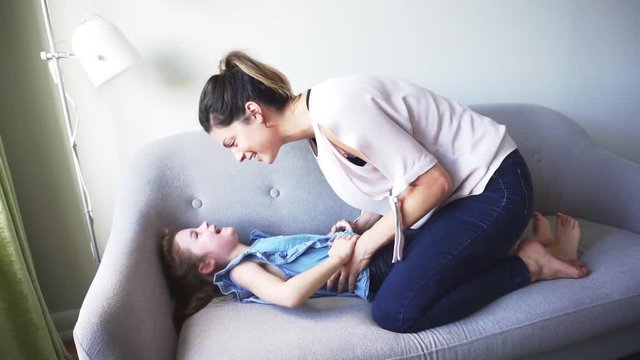 รูปภาพTickle – เลือกดูภาพถ่ายสต็อก เวกเตอร์ และวิดีโอ15,500 | Adobe Stock