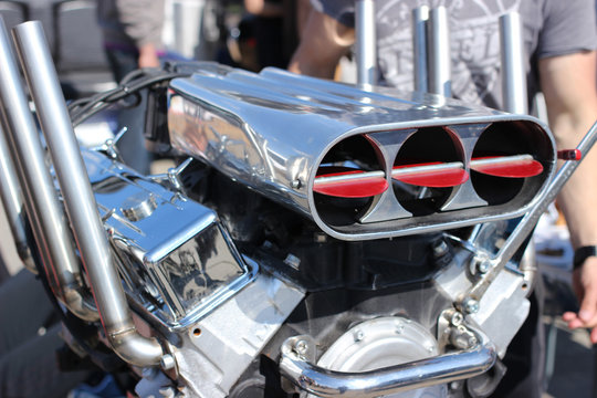 รูปภาพSupercharger – เลือกดูภาพถ่ายสต็อก เวกเตอร์ และวิดีโอ9,043 ...