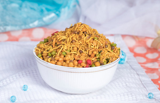 Chewra Bilder – Durchsuchen 808 Archivfotos, Vektorgrafiken und Videos ...